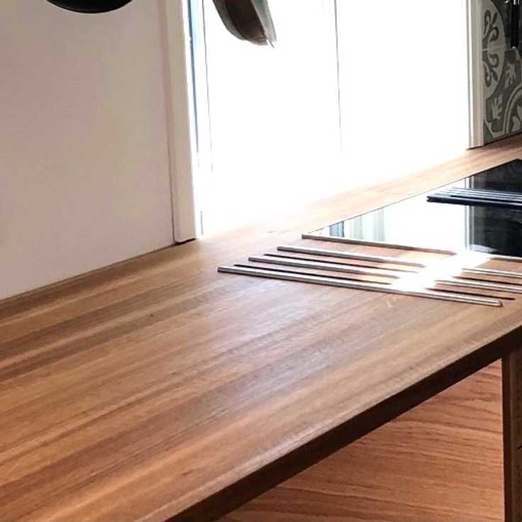 Benkeplater i Corian® og heltre - Morild InterDesign